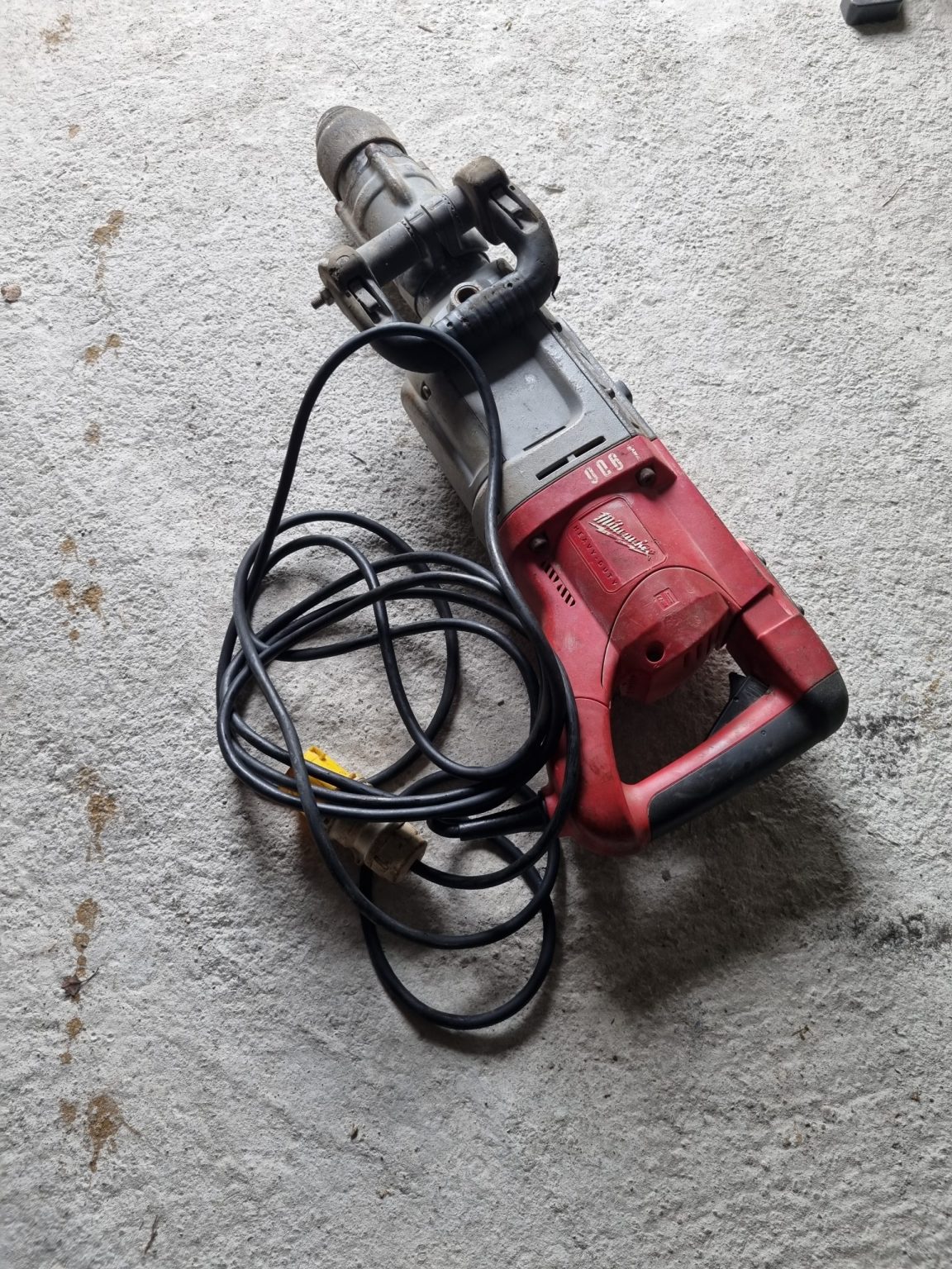 Kango Drill £24 per day - Landscape & Garden Supplies